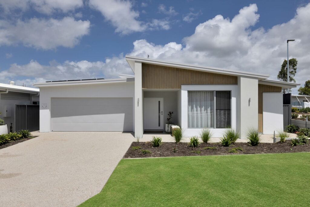 Display Homes - Vantage Logan Reserve